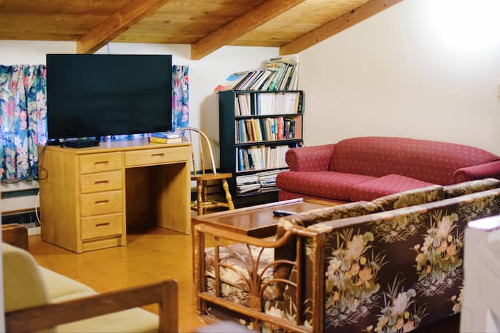 Room #12 Private Room | Double Bed | Private Bath - Volcano, HI