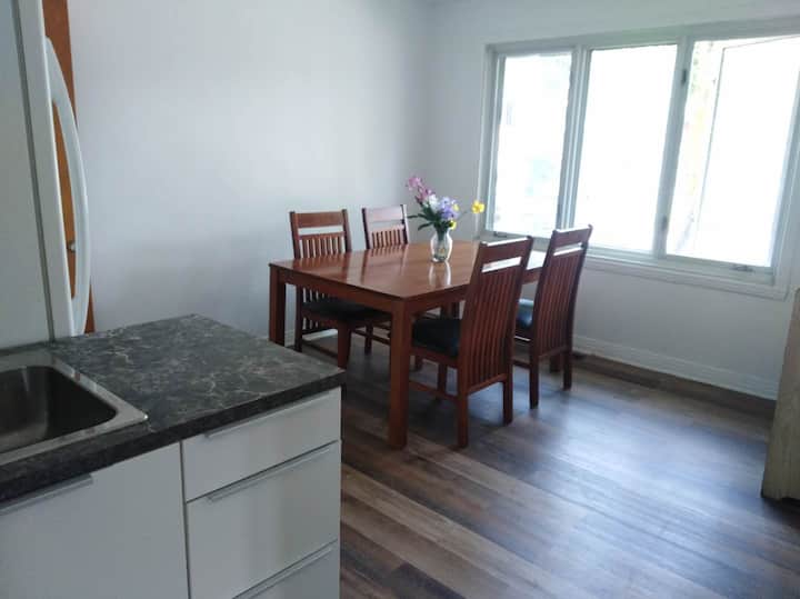 Private Room In Mtl- Near Metro - Montreal
