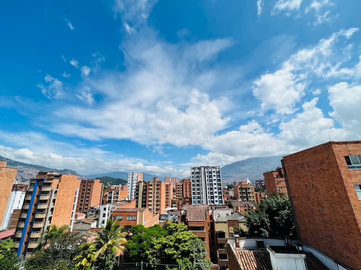 Green View 902, Fast Speed Internet 900 Mb - Medellín, Colombia