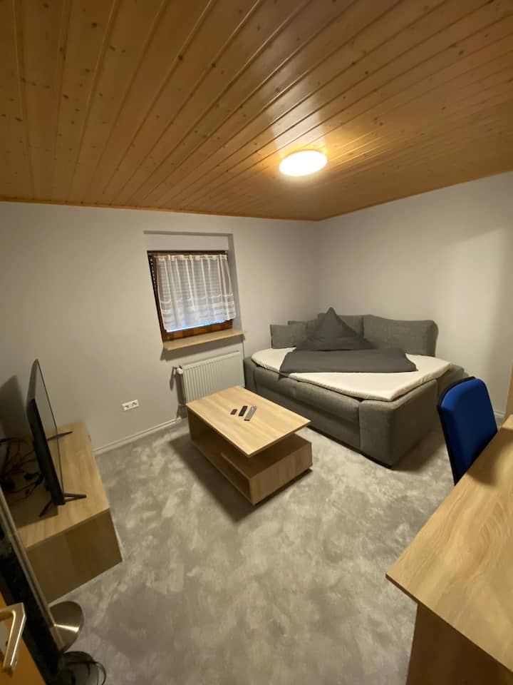 Studio, 5 Min. Zu Fa. Zeiss, Ideal Für Pendler! - Aalen