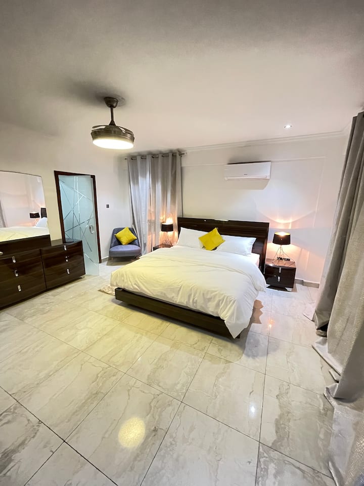 Lux House With Free Breakfast And Swimming Pool - Accra