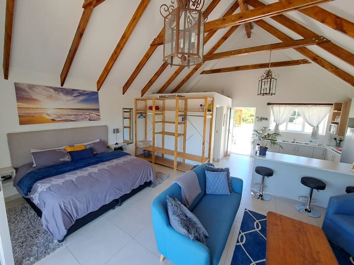 Cape Dutch Flair - Western Cape