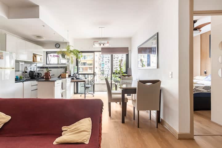 Flat In Copacabana- View, Services, Gym And Garage - Rio de Janeiro