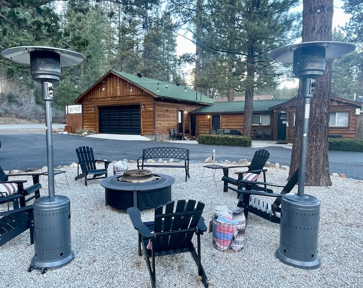 Cabin 5 · Family Sized 1br With Full Kitchen At Th - Fawnskin, CA