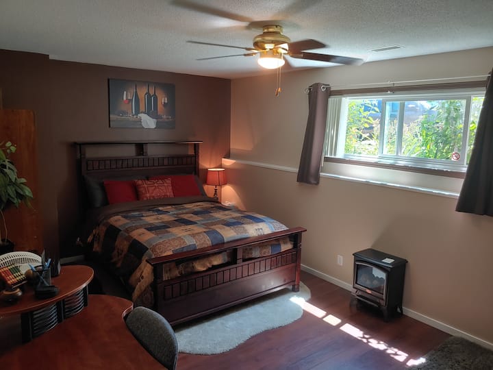 Suite With Ac In Quiet Family Home. - Nanaimo