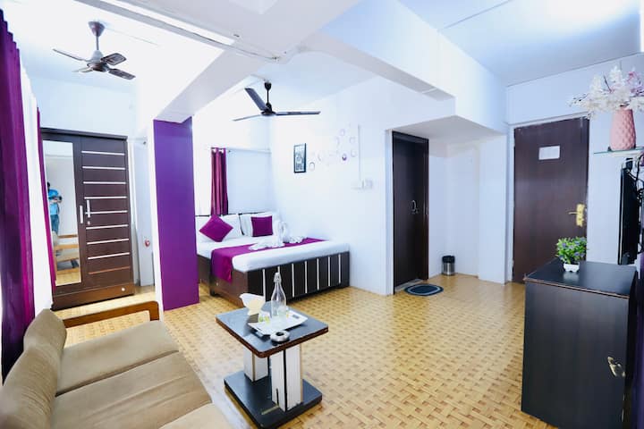 Kalpataru Hometel - Best Ac Bnb Rooms In Malad - Mumbai