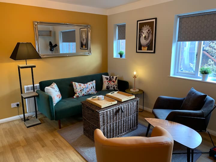 Entire Flat To Sleep 4 In The City Centre - St Albans, UK