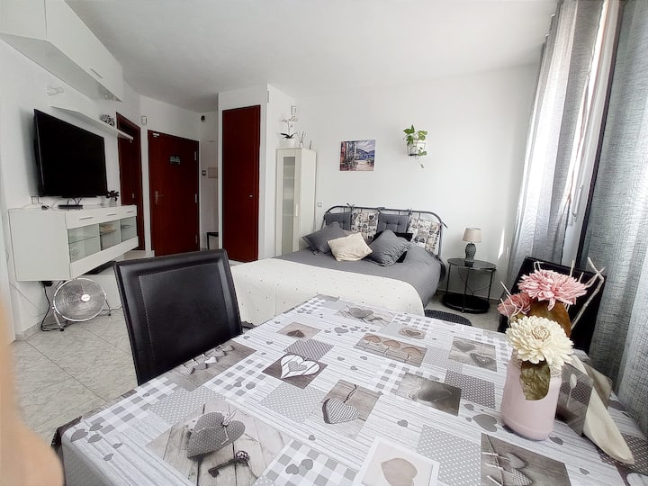 Estudio Paz (Plage Fenals - 250m, Piscine, Wifi) - Lloret de Mar