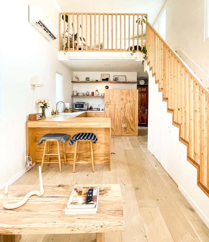 Hand Crafted Retreat - Flatrock House - Nashville, TN