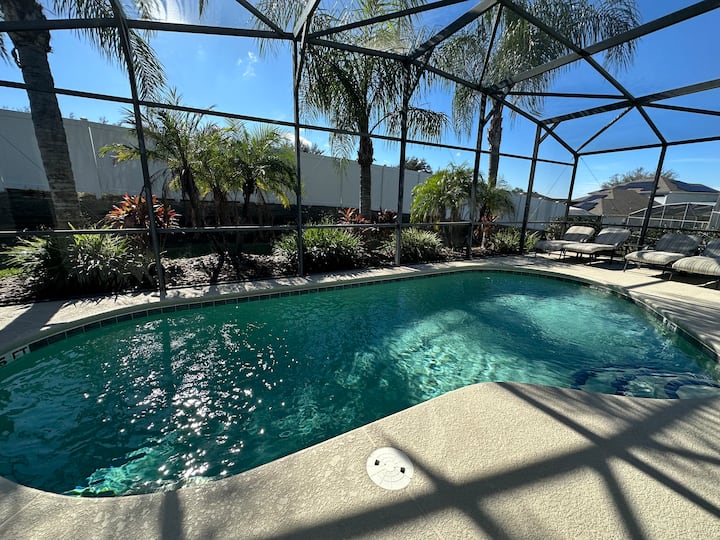 Sunny 4-bed Villa Private Pool 20 Mins To Disney - Haines City, FL