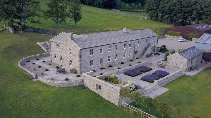 Howesyke, Near Leyburn, Yorkshire Dales - Askrigg