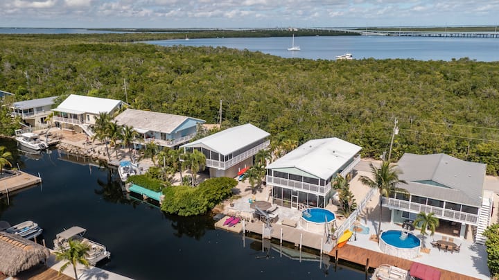Large Waterfront Home, W/efficiency, Pool, Kayaks - Key Largo, FL