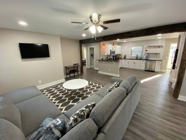 ♦ The Glamour Private Place ♦ - Kennesaw, GA