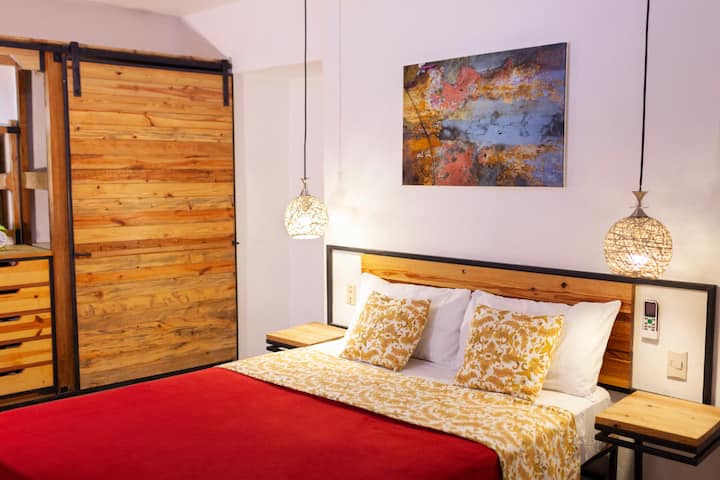 Alfredo | 2bdr | Central Location |Colonial Design - Havana