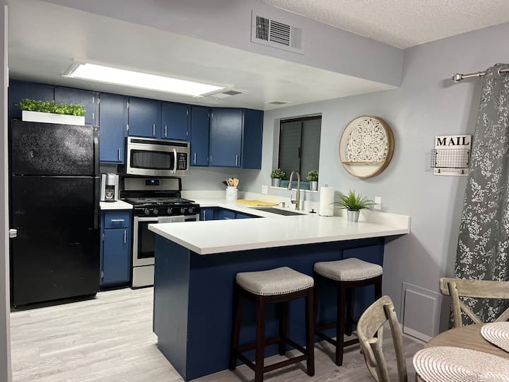 Entire Condo - Lovely 2 Master Bedroom With Pool - Las Vegas, NV