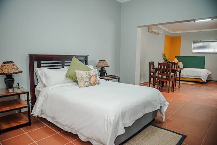 Amaziah Guesthouse - Kuruman Room 3 - Kuruman