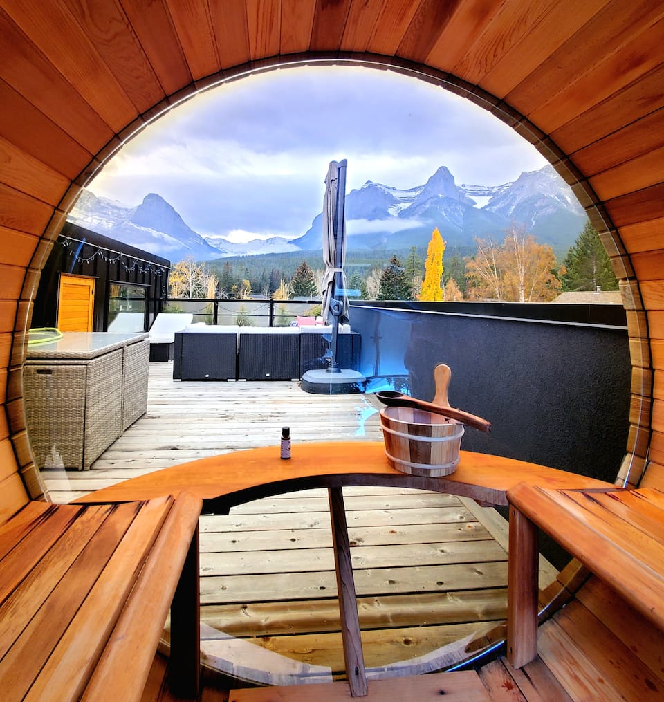 Banff, Canada Vacation Rentals (4.9 out of 5) - Airbnb