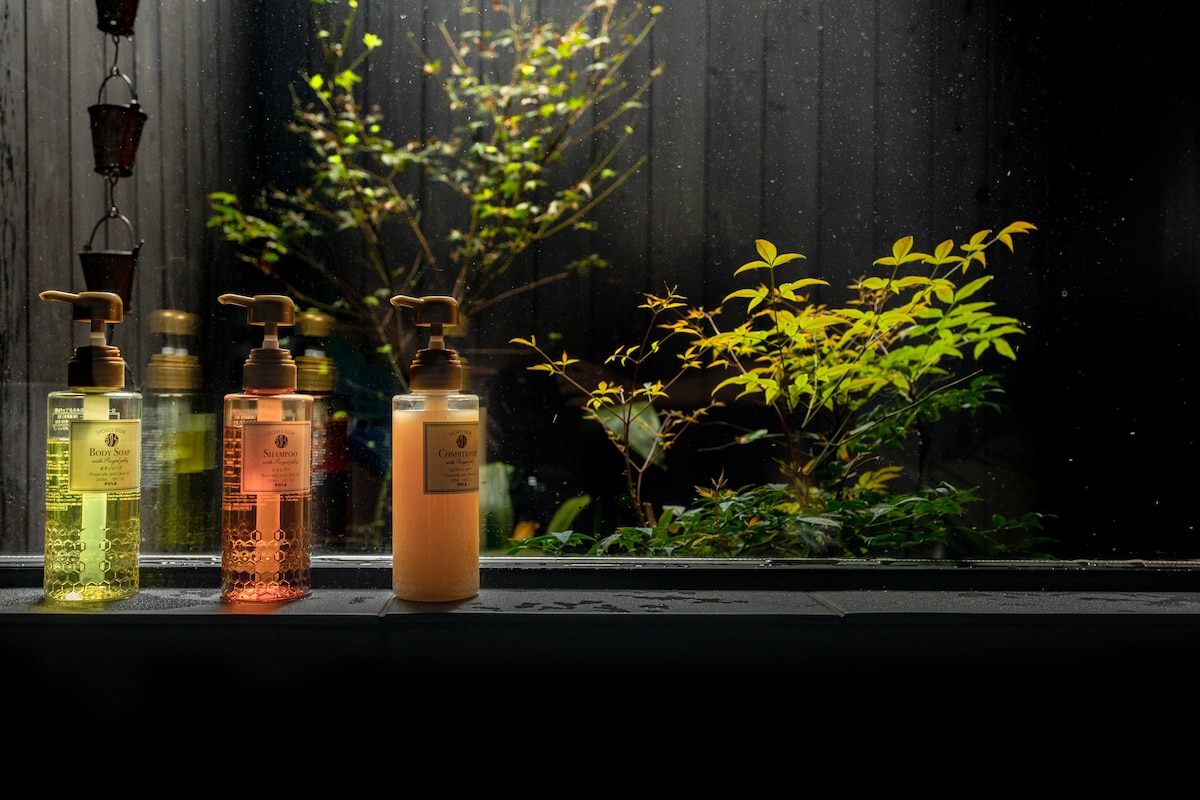 [Tsuru Inn Koyunju]豪華な和モダンハウス|天下茶屋駅徒歩3分|難波、道頓堀、関西空港への直通 - 借りられる一軒家 ...