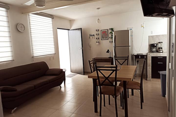 Depto En Centro Histórico A 3 Cuadras De La Playa! - Mazatlán