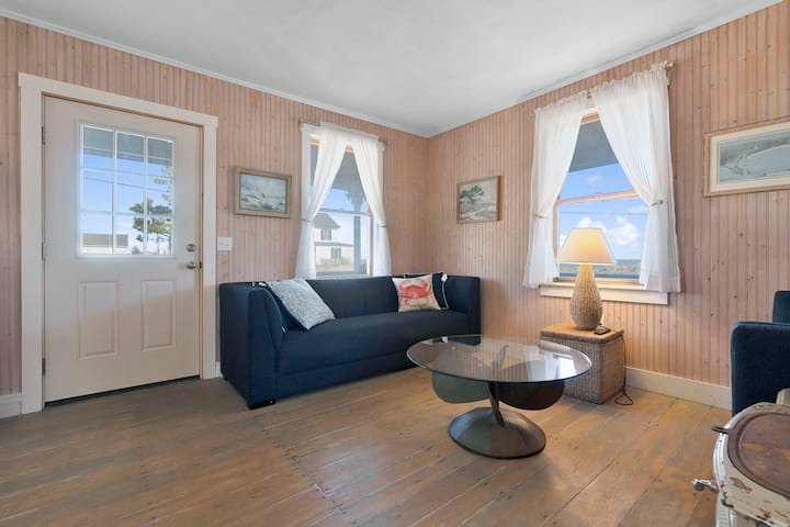 River & Sea Views: Camp Ellis Beach House - Kennebunkport, ME