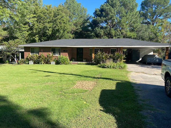 Artistic Ranch - Fayetteville, AR