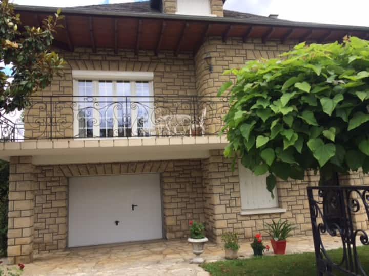 Maison Avec Jardin, Le Calme à Proximité Du Centre - Brive-la-Gaillarde
