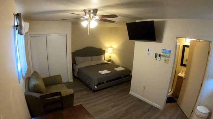 Studio Room 9 - Victorville, CA