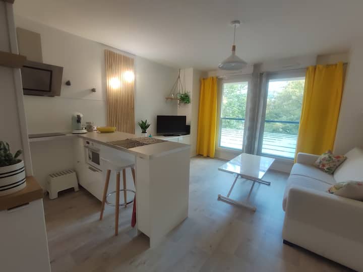 Studio Chaleureux, Parking, Proche Paris & Métro - Hauts-de-Seine