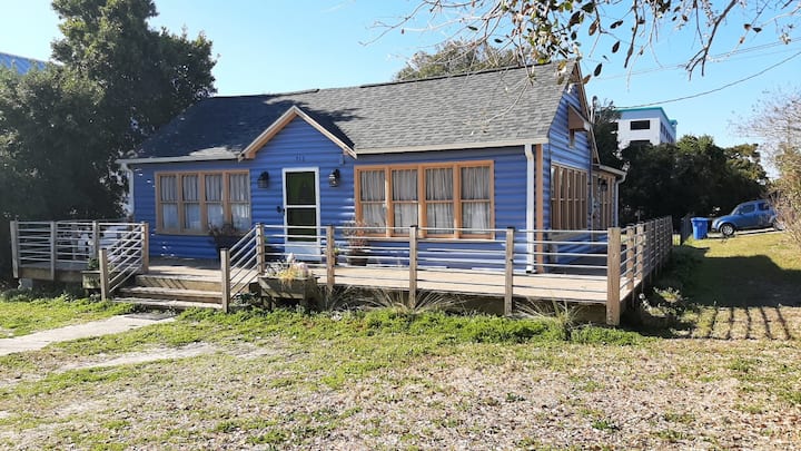 Awesome Cottage One Block Away From Ocean. - Myrtle Beach, SC