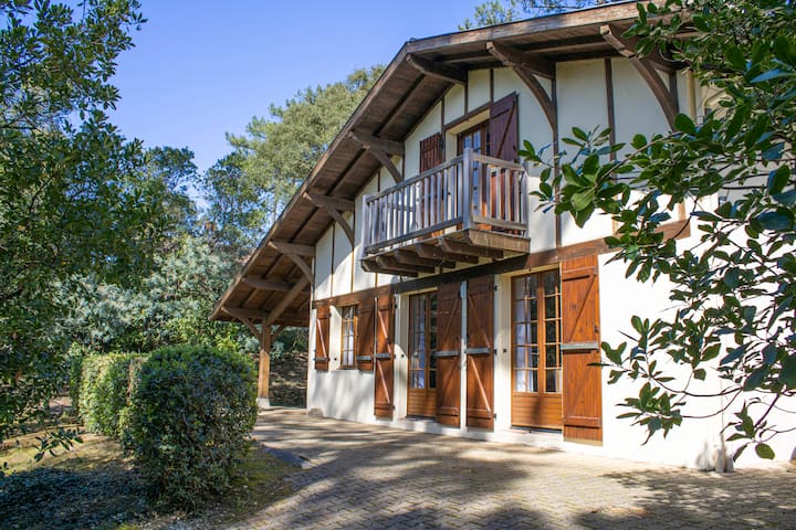 Villa 8 Personnes Dans Les Pins Et Proche Océan - Seignosse