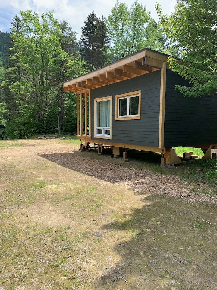 Micro Chalet/bord De La Rivière Jacques-cartier - Quebec