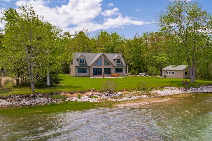 Timber Point – Secluded Waterfront Oasis - Bar Beach, ME
