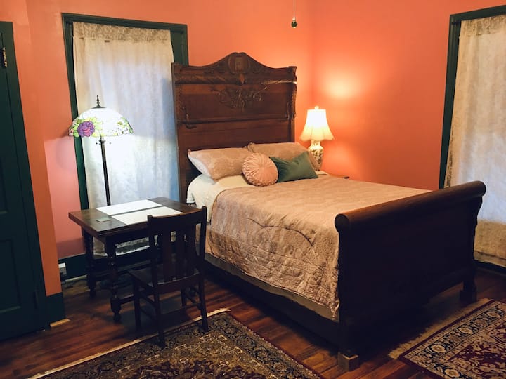 The Rose & Briar Room - Athens, GA