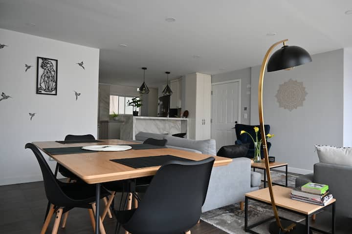 Central Location Condo, Modern, Safe, Made W/love - Bogota