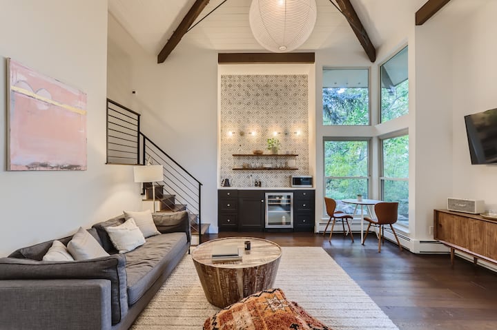 Modern Suite W/ Private Yard, Near Cu & Open Space - Boulder, CO