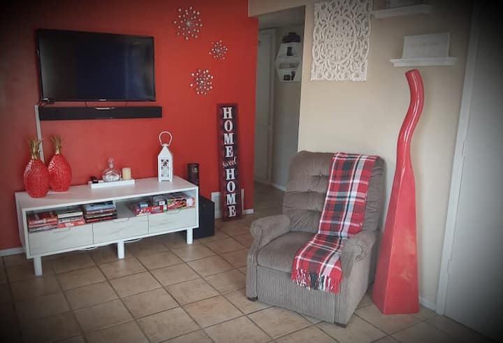 Las Hacienditas Large 2 Bedroom Apartment - Arizona