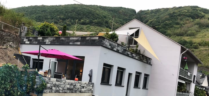 Ferienwohnung Am Weinberg - Ellenz-Poltersdorf