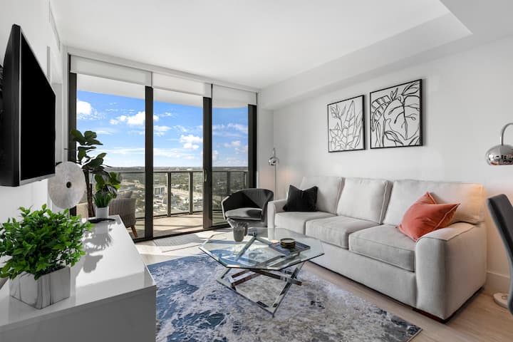 Stay In Best Building In Midtown - Miami