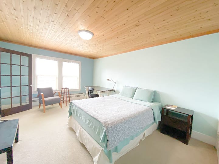 Center Uw Air-con Top Flr Clean Convenient 301 - Crown Hill - Seattle