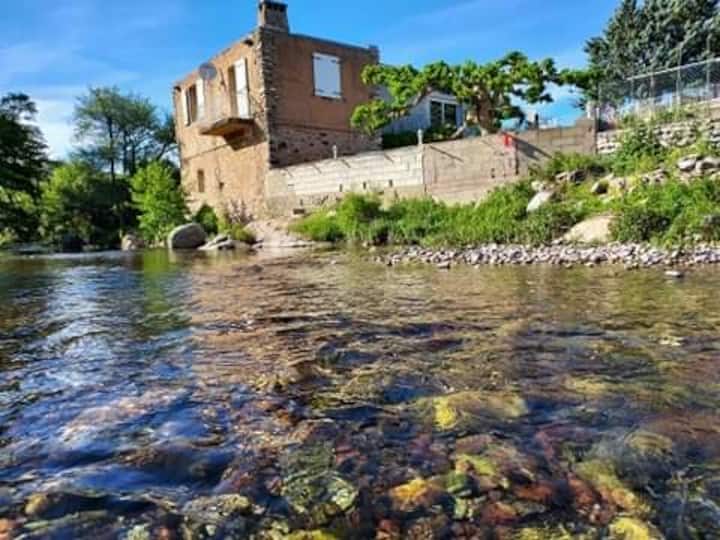 Les Pieds Dans L'eau - Asco