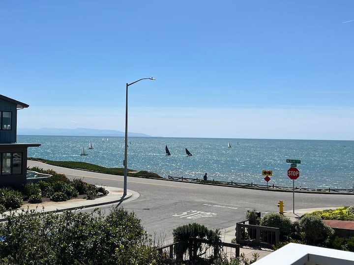 Natural Bridges Beach House With Ocean Views - Santa Cruz, CA