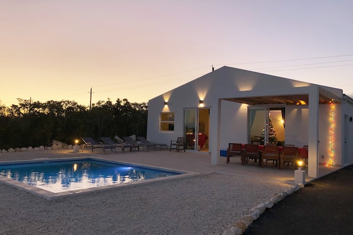 Flame Tree Villa #4 | 2 Br | Pool | Views - Turks and Caicos Islands