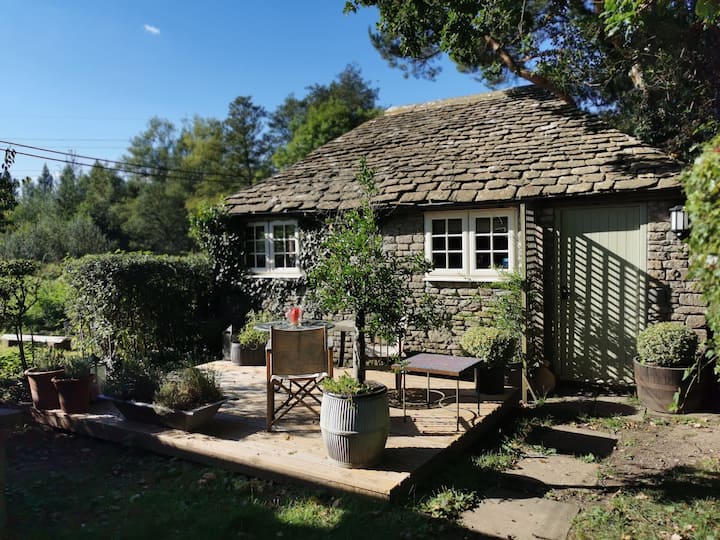 Rodden River Cabin On The Edge Of Frome, Somerset - Frome