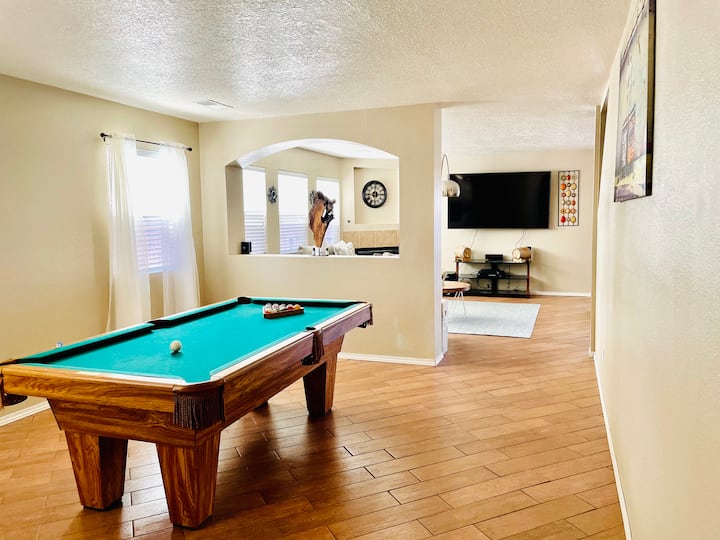 Spacious Rio Rancho Home With Breathtaking Views! - Rio Rancho, NM