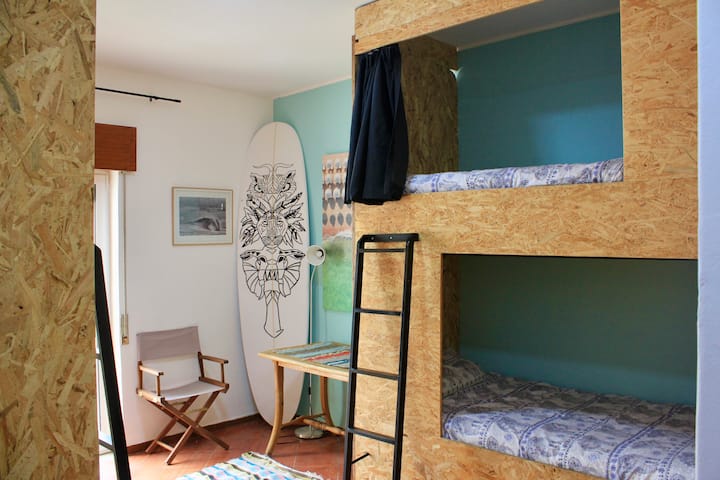 Banana Beach 4 Bed Female Dormitory Room Ensuite - Lagos