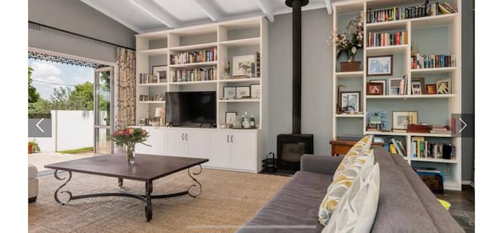 Gorgeous Family Home In The Heart Of Linden - Johannesburg