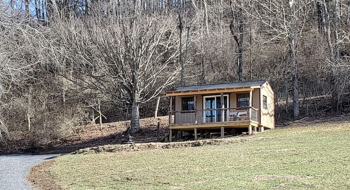 Pond View Cabin In Wild Wonderful Wv - Lewisburg, WV