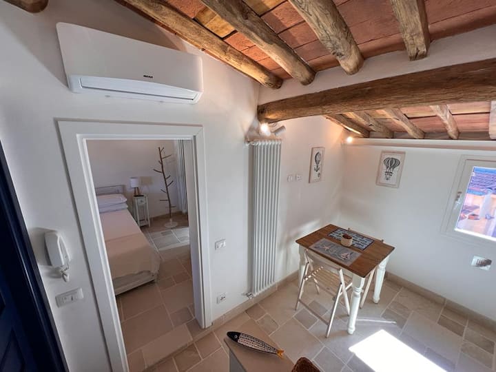 twenty-two-v-suite-sea-front-condominiums-for-rent-in-lerici