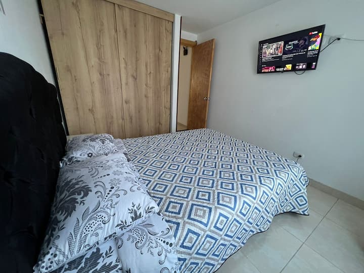 Close To The Airport. Cozy And Well Located - Bogotá