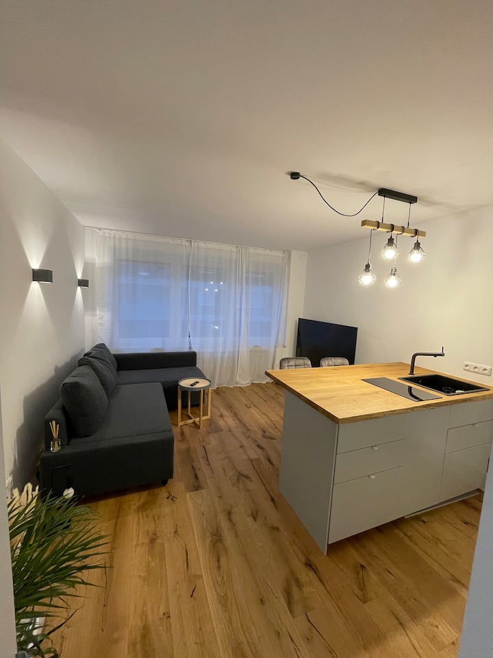 Zentrales Appartement Mit Separatem Schlafbereich - Düsseldorf